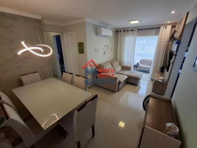 Apartamento à Venda no Canto do Forte – Vista Exclusiva para o Morro Xixová