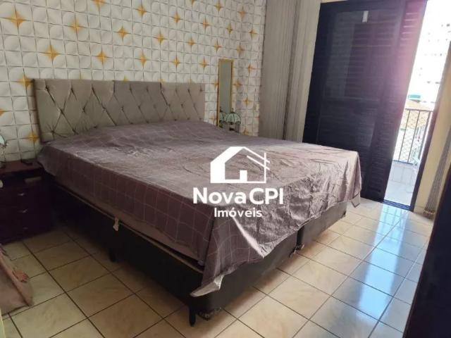 Apartamento à venda no Canto do Forte – 1 Quarto, sacada e 1 vaga a 500m da praia