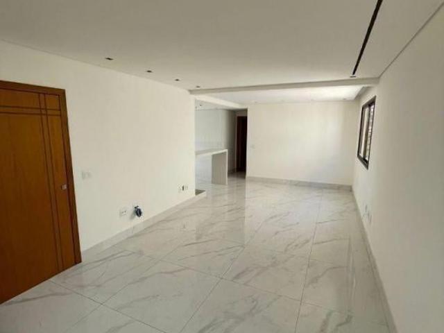 Apartamento à venda no Castelo