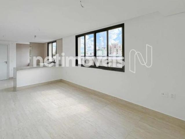 Apartamento à venda no Castelo – 2 quartos, suíte e 2 vagas paralelas