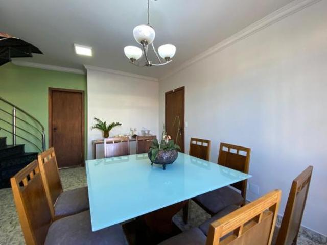 Apartamento à venda no Castelo