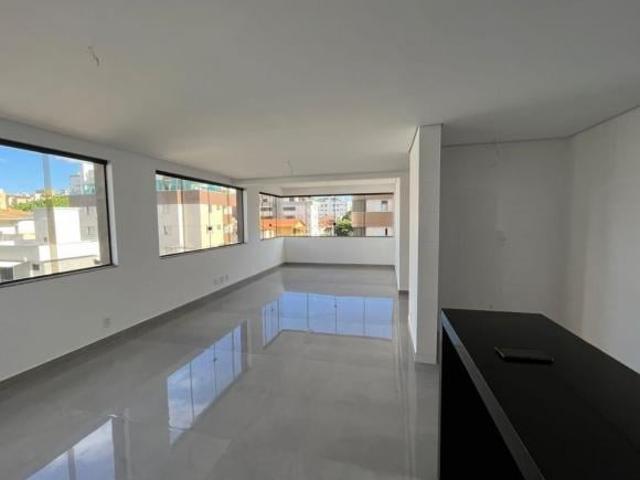 Apartamento à venda no Castelo