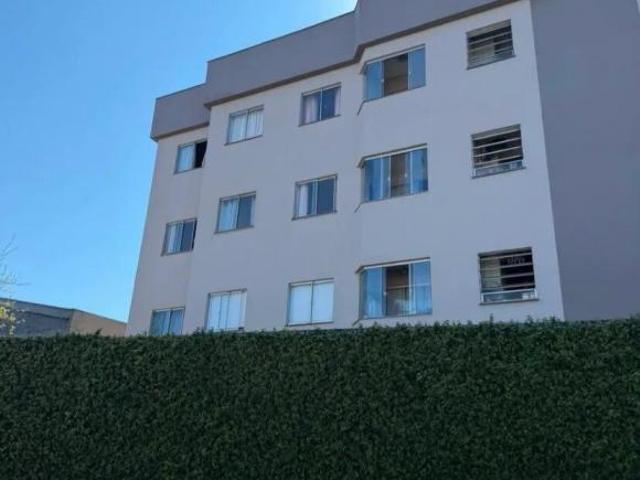 Apartamento à venda no Capão Raso