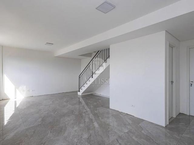 Apartamento à venda no Capão Raso