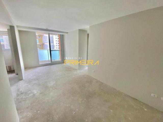 Apartamento à venda no Capão Raso