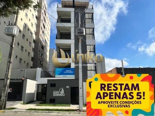 Apartamento à venda no Capão Raso