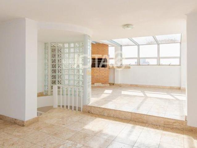 Apartamento à venda no Centro