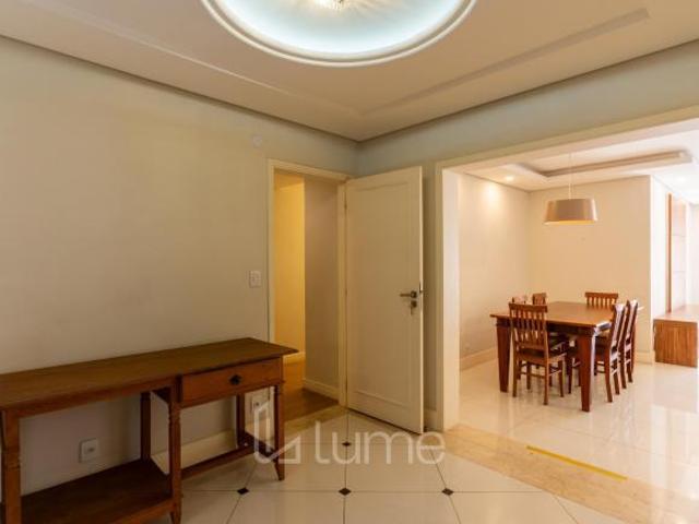 Apartamento à venda no Centro