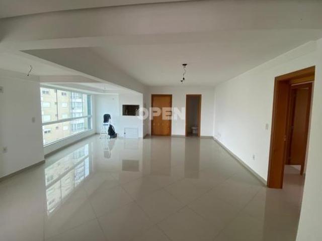 Apartamento à venda no Centro