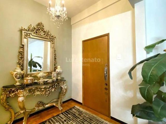 Apartamento à venda no Centro