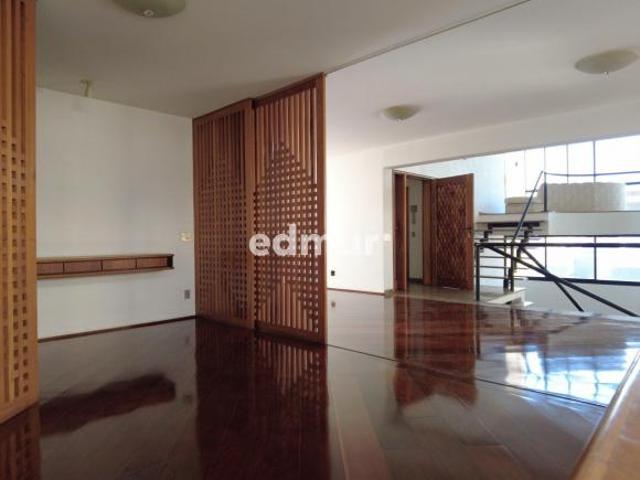 Apartamento à venda no Centro