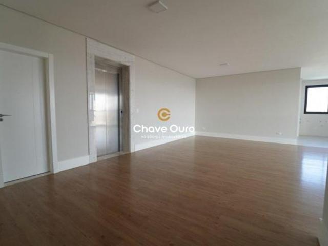 Apartamento à venda no Centro