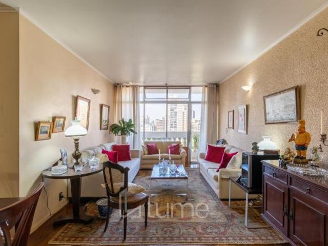 Apartamento à venda no Centro