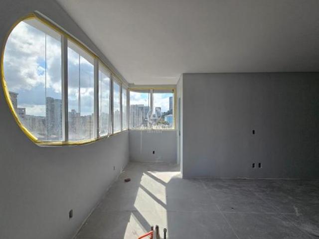 Apartamento à venda no Centro