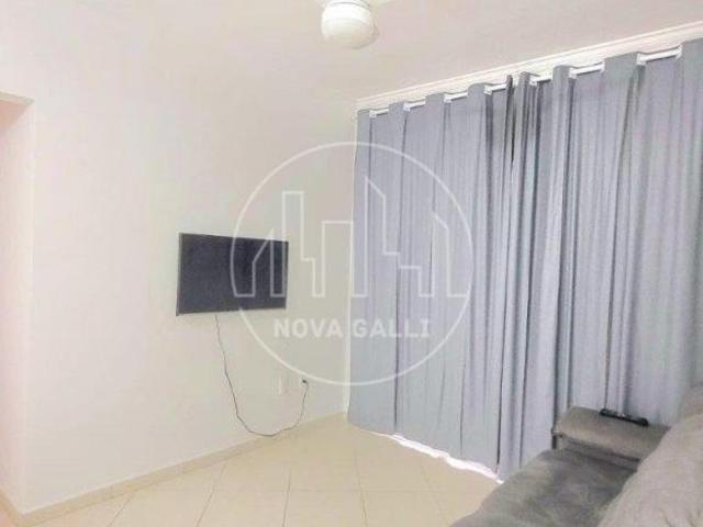 Apartamento à venda no Centro