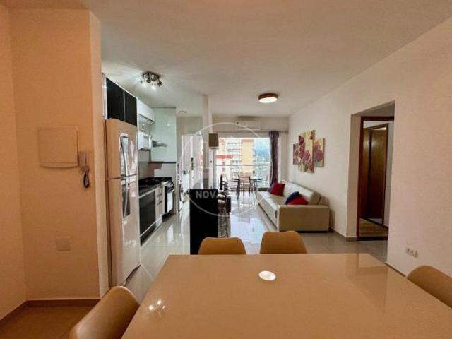 Apartamento à venda no Centro