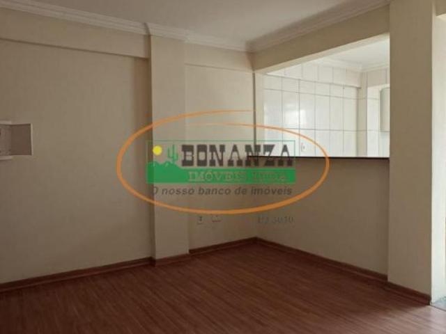 Apartamento à venda no Centro