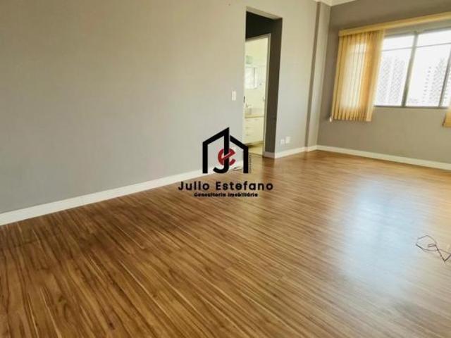 Apartamento à venda no Centro