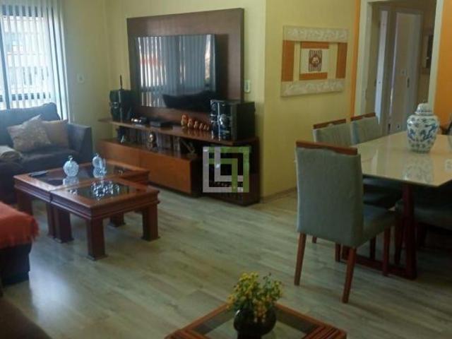 Apartamento à venda no Centro