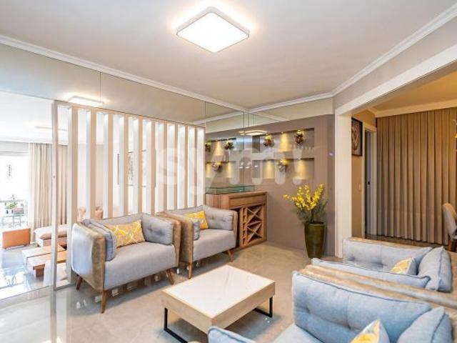 Apartamento à venda no Centro