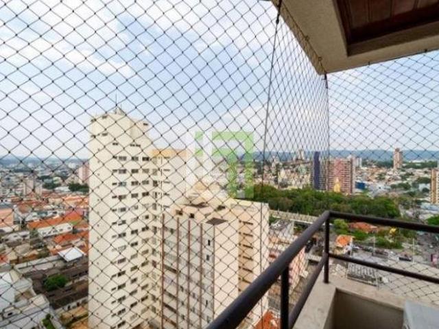 Apartamento à venda no Centro
