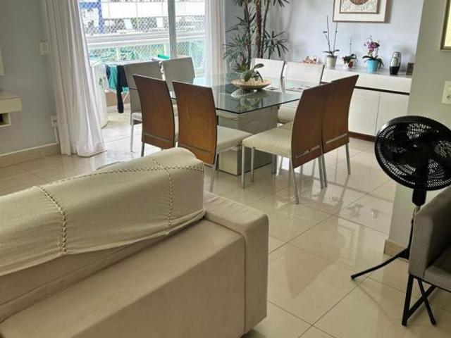 Apartamento à venda no Centro