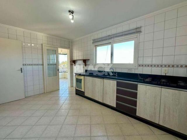 Apartamento à venda no Centro