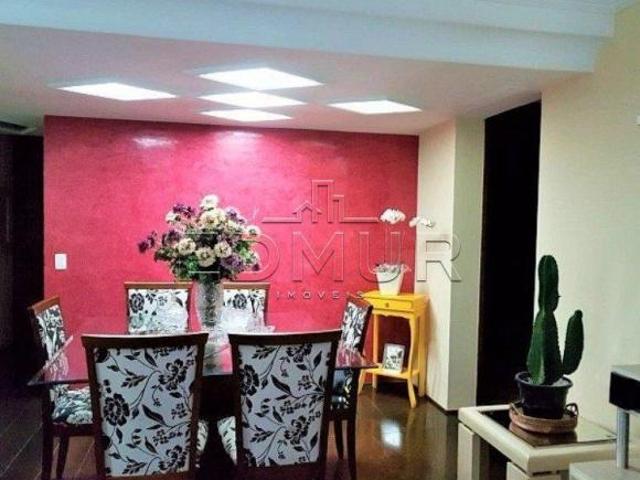 Apartamento à venda no Centro