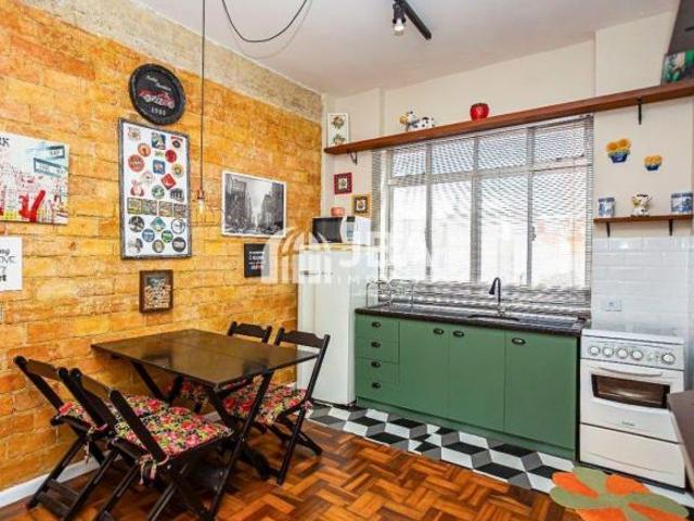 Apartamento à venda no Centro