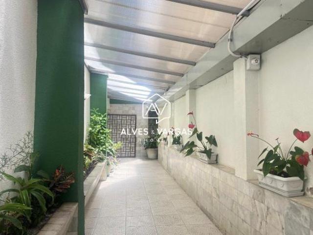 Apartamento à venda no Centro