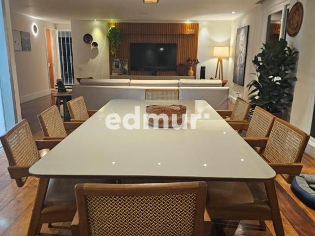 Apartamento à venda no Centro