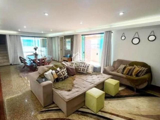 Apartamento à venda no Centro