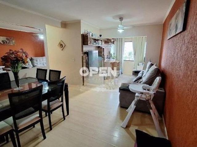Apartamento à venda no Centro