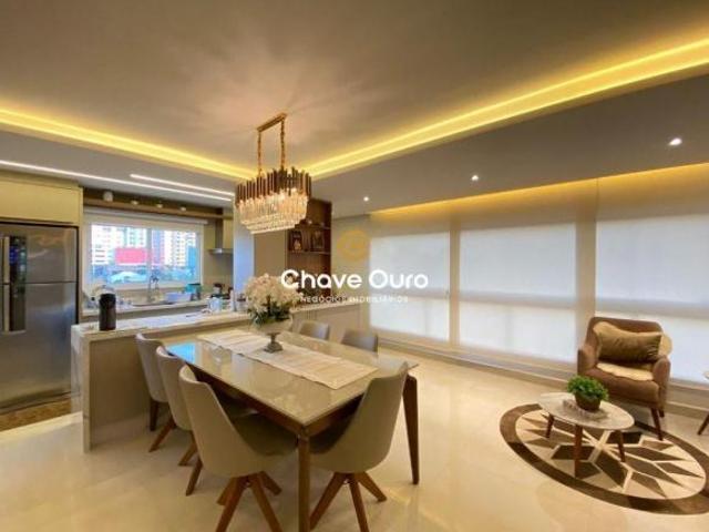 Apartamento à venda no Centro