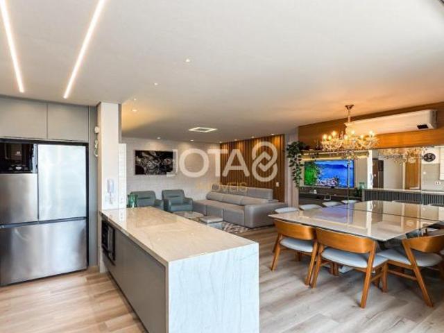 Apartamento à venda no Centro