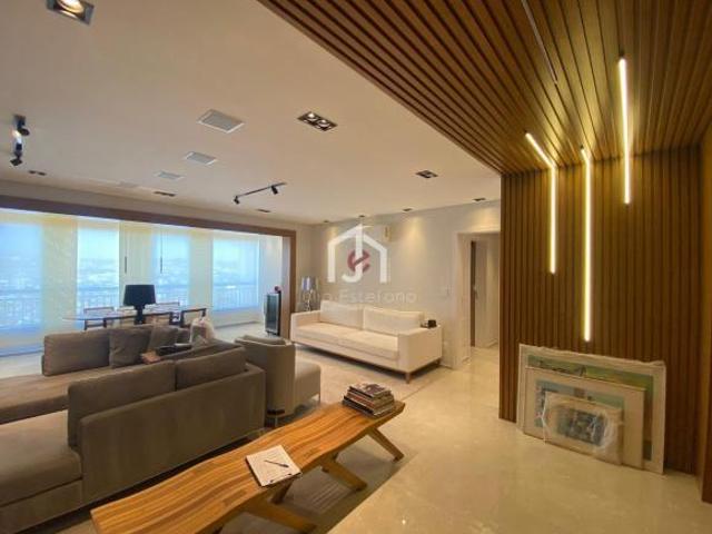 Apartamento à venda no Centro
