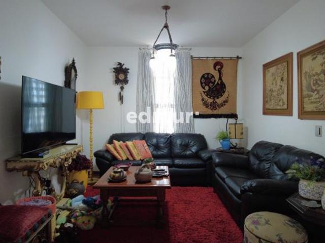 Apartamento à venda no Centro