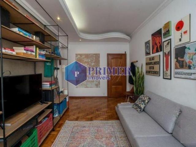 Apartamento à venda no Centro