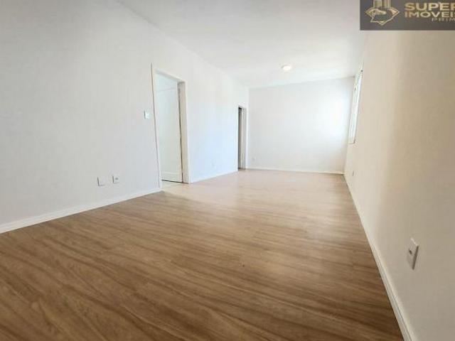 Apartamento à venda no Centro