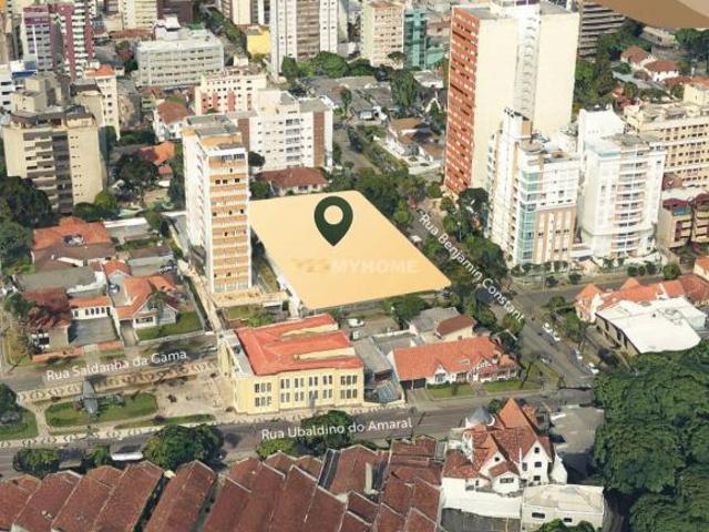 Apartamento à venda no Centro