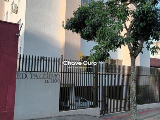 Apartamento à venda no Centro