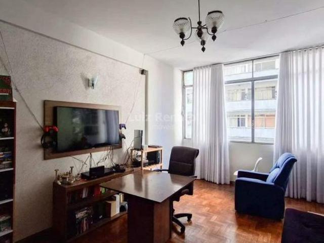 Apartamento à venda no Centro