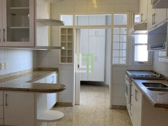 Apartamento à venda no Centro