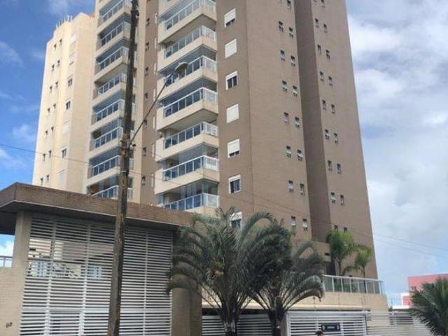Apartamento à venda no Centro