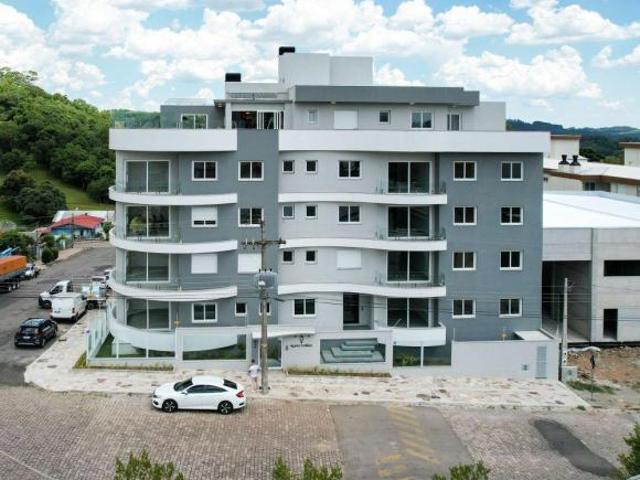Apartamento à venda no Centro