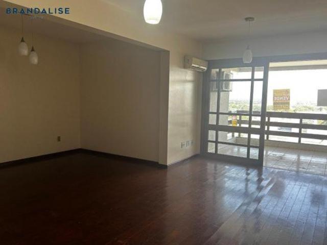 Apartamento à venda no Centro