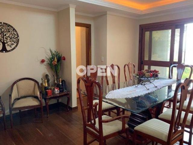 Apartamento à venda no Centro