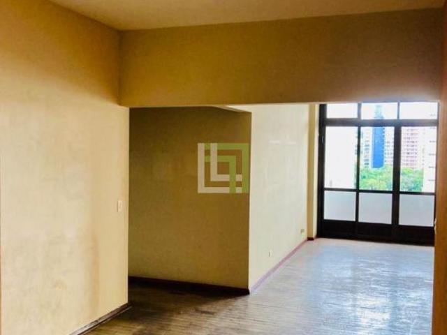 Apartamento à venda no Centro