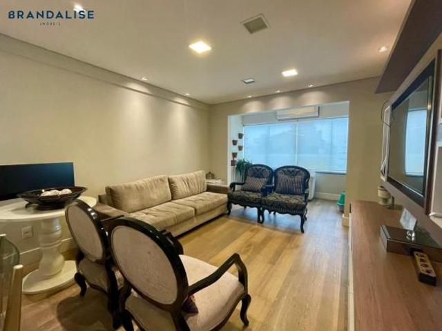 Apartamento à venda no Centro
