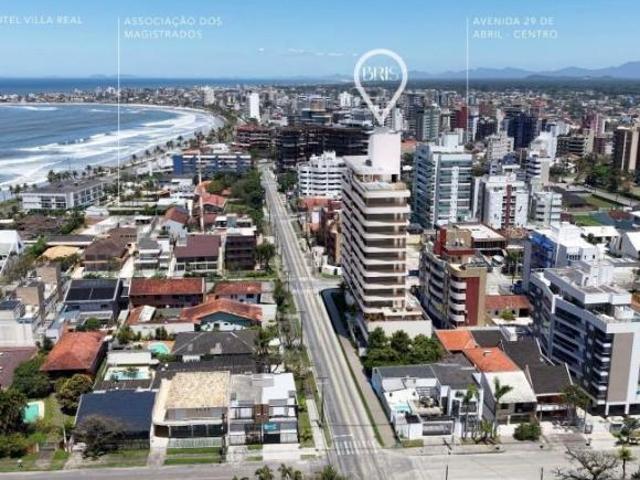Apartamento à venda no Centro